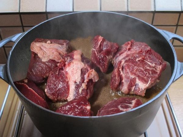 高压锅炖牛肉要多长时间_高压锅炖牛肉的正确方法-第2张图片-山城妙识