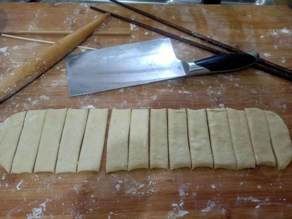 油条面怎么和_油条面配方比例-第3张图片-山城妙识