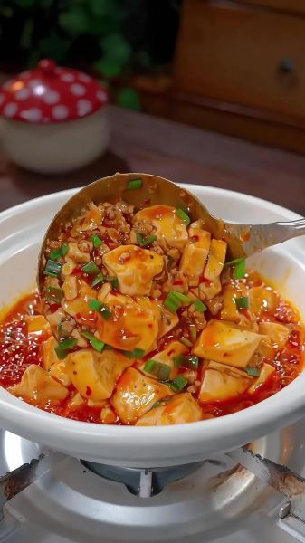 家常炒豆腐怎么做好吃_家常炒豆腐用老豆腐还是嫩豆腐-第3张图片-山城妙识