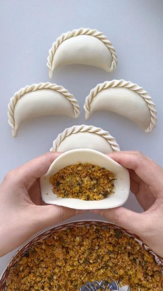 最简单的饺子包法_怎么包才好看-第3张图片-山城妙识