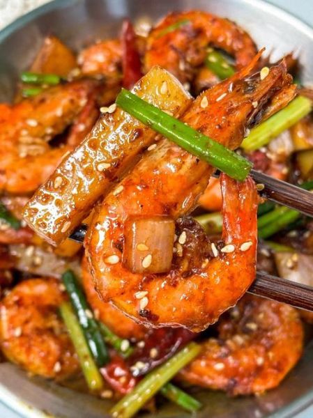 麻辣干锅虾怎么做_麻辣干锅虾家常做法-第3张图片-山城妙识 麻辣干锅虾怎么做_麻辣干锅虾家常做法-第3张图片-山城妙识