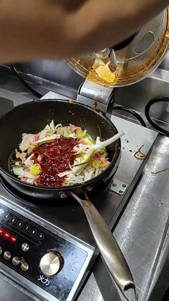 炒菜视频怎么拍_炒菜视频用什么设备-第2张图片-山城妙识 炒菜视频怎么拍_炒菜视频用什么设备-第2张图片-山城妙识