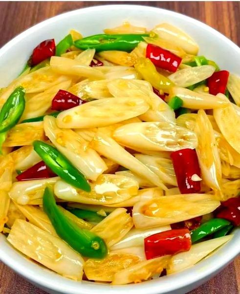 家常藕怎么炒好吃_藕片炒不黑技巧-第1张图片-山城妙识 家常藕怎么炒好吃_藕片炒不黑技巧-第1张图片-山城妙识