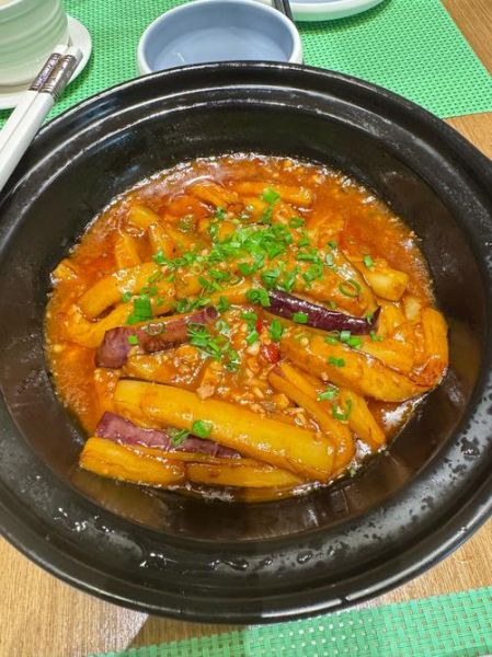 咸鱼茄子煲是哪里的菜_怎么做才正宗-第2张图片-山城妙识 咸鱼茄子煲是哪里的菜_怎么做才正宗-第2张图片-山城妙识