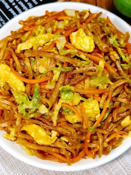 洋白菜炒饼怎么做_家常做法步骤-第1张图片-山城妙识 洋白菜炒饼怎么做_家常做法步骤-第1张图片-山城妙识