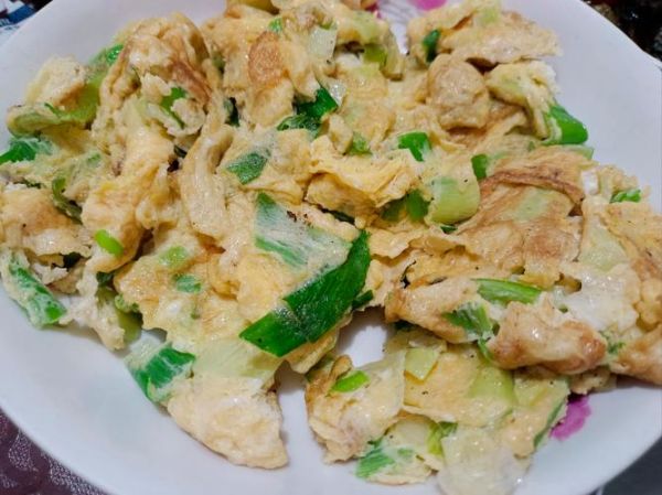 大葱炒鸡蛋热量是多少_减肥能吃吗-第3张图片-山城妙识 大葱炒鸡蛋热量是多少_减肥能吃吗-第3张图片-山城妙识