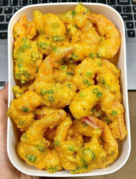 油炸大虾怎么保持酥脆_油炸大虾用什么粉最好-第1张图片-山城妙识