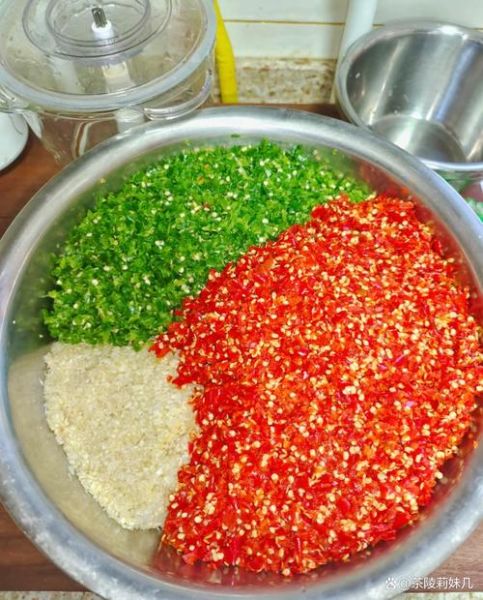 自制剁辣椒的家常做法_怎么保存不霉变-第2张图片-山城妙识 自制剁辣椒的家常做法_怎么保存不霉变-第2张图片-山城妙识