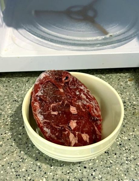 冻牛肉怎么解冻_冻牛肉解冻需要多久-第1张图片-山城妙识 冻牛肉怎么解冻_冻牛肉解冻需要多久-第1张图片-山城妙识