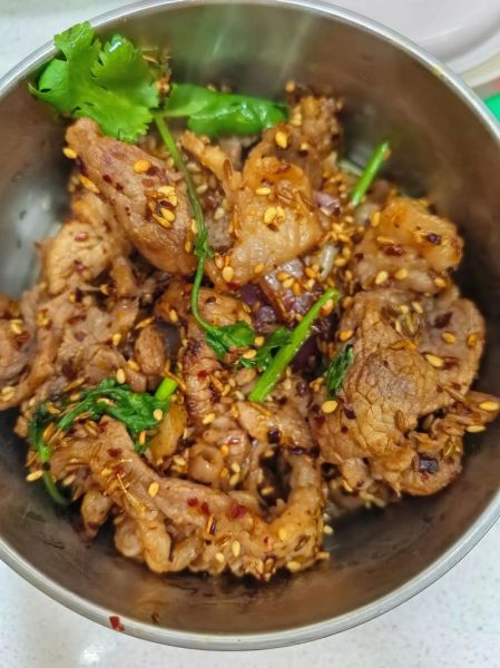 爆炒孜然羊肉怎么做_爆炒孜然羊肉用哪个部位-第3张图片-山城妙识 爆炒孜然羊肉怎么做_爆炒孜然羊肉用哪个部位-第3张图片-山城妙识