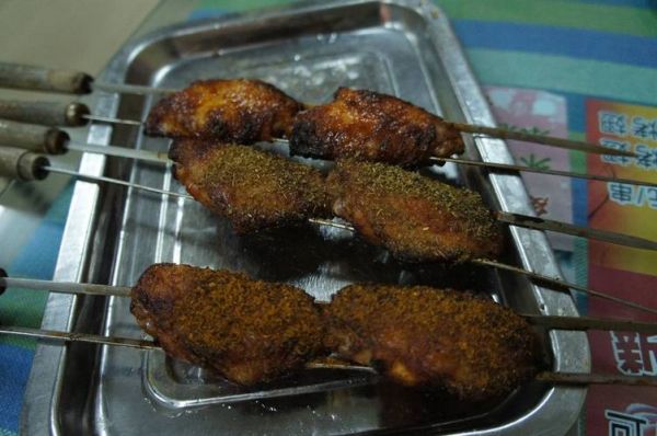 疯狂烤翅变态辣是什么_变态辣烤翅辣度有多高-第1张图片-山城妙识 疯狂烤翅变态辣是什么_变态辣烤翅辣度有多高-第1张图片-山城妙识