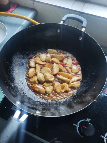 红烧大芋头怎么做_大芋头烧多久才软糯-第3张图片-山城妙识