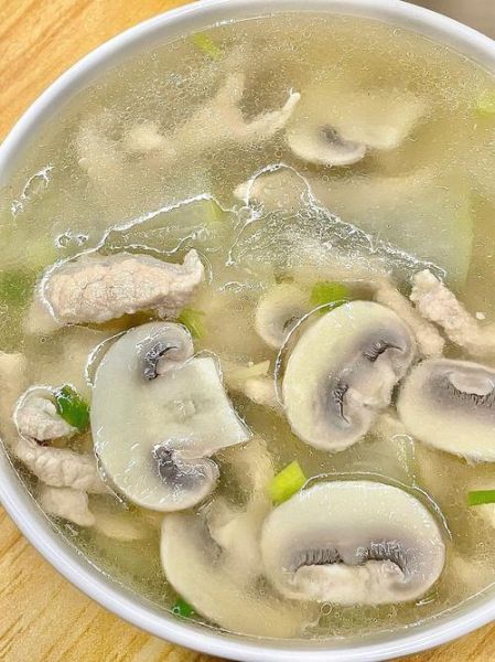 白蘑菇肉片汤怎么做_白蘑菇肉片汤的家常做法-第3张图片-山城妙识 白蘑菇肉片汤怎么做_白蘑菇肉片汤的家常做法-第3张图片-山城妙识