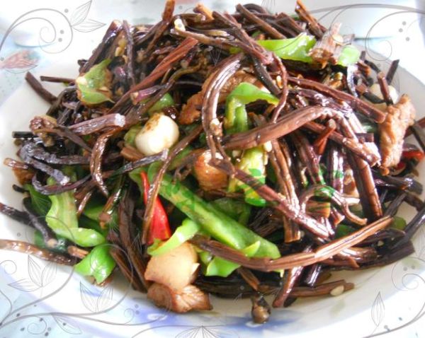 晒干的蕨菜怎么泡发_蕨菜干怎么做好吃-第3张图片-山城妙识 晒干的蕨菜怎么泡发_蕨菜干怎么做好吃-第3张图片-山城妙识