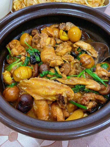 板栗菜怎么做_板栗炖鸡家常做法-第1张图片-山城妙识 板栗菜怎么做_板栗炖鸡家常做法-第1张图片-山城妙识