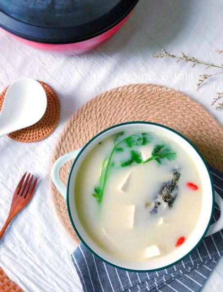 鲫鱼豆腐汤什么人不能喝_鲫鱼豆腐汤禁忌有哪些-第3张图片-山城妙识 鲫鱼豆腐汤什么人不能喝_鲫鱼豆腐汤禁忌有哪些-第3张图片-山城妙识
