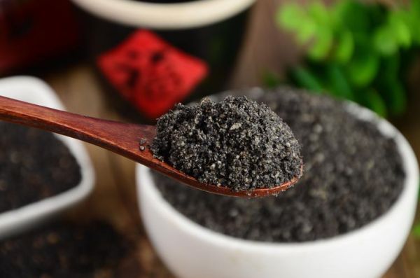 黑芝麻粉怎么吃最好_黑芝麻粉一天吃多少克-第2张图片-山城妙识