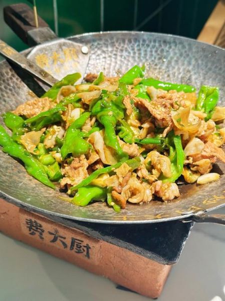 费大厨辣椒炒肉怎么做_费大厨辣椒炒肉正宗配方-第1张图片-山城妙识 费大厨辣椒炒肉怎么做_费大厨辣椒炒肉正宗配方-第1张图片-山城妙识