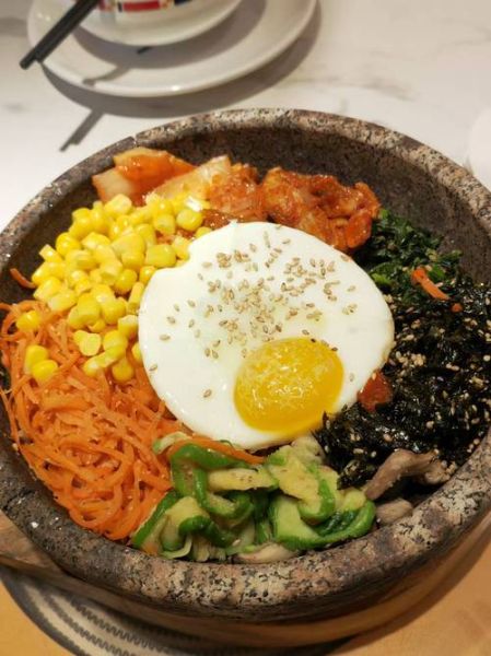 正宗韩国拌饭怎么做_石锅拌饭和韩式拌饭区别-第1张图片-山城妙识 正宗韩国拌饭怎么做_石锅拌饭和韩式拌饭区别-第1张图片-山城妙识