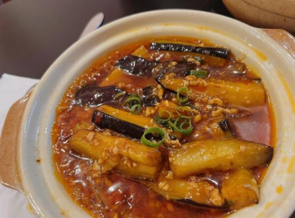 咸鱼茄子煲用什么咸鱼好_哪种咸鱼不腥-第1张图片-山城妙识 咸鱼茄子煲用什么咸鱼好_哪种咸鱼不腥-第1张图片-山城妙识