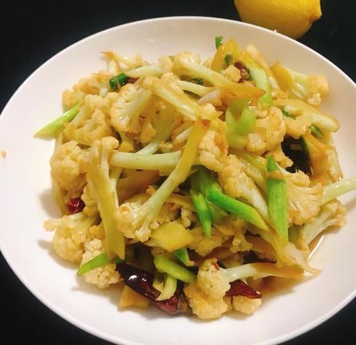 花菜素炒怎么做好吃_花菜素炒技巧-第1张图片-山城妙识 花菜素炒怎么做好吃_花菜素炒技巧-第1张图片-山城妙识