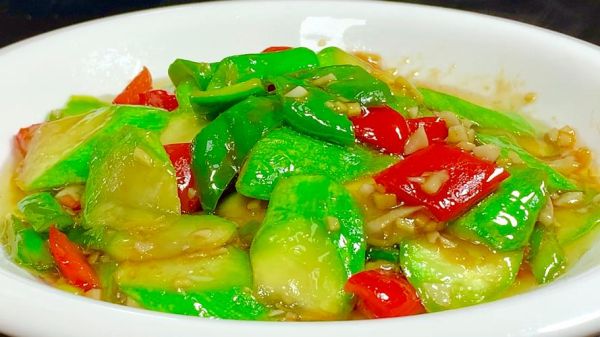 红烧西葫芦怎么做好吃_红烧西葫芦需要焯水吗-第1张图片-山城妙识