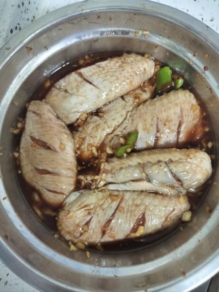 鸡翅怎么腌制才入味_最简单的腌制方法-第1张图片-山城妙识 鸡翅怎么腌制才入味_最简单的腌制方法-第1张图片-山城妙识