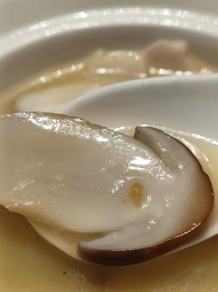 松茸炖鸡汤的做法_松茸炖鸡汤的功效与禁忌-第3张图片-山城妙识 松茸炖鸡汤的做法_松茸炖鸡汤的功效与禁忌-第3张图片-山城妙识