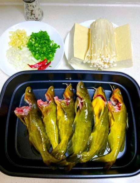 鱼煮豆腐怎么做才好吃_鱼煮豆腐的家常做法-第3张图片-山城妙识 鱼煮豆腐怎么做才好吃_鱼煮豆腐的家常做法-第3张图片-山城妙识