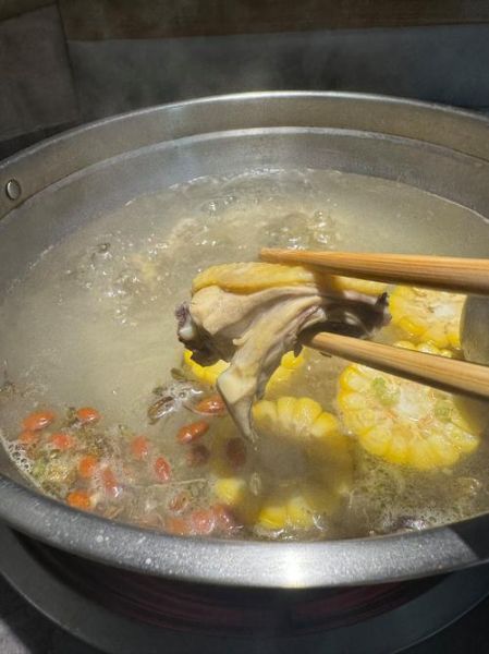 养生汤煲怎么使用_养生汤煲第一次用怎么开锅-第3张图片-山城妙识 养生汤煲怎么使用_养生汤煲第一次用怎么开锅-第3张图片-山城妙识