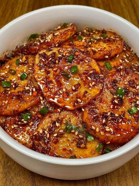 红烧土豆片怎么做才入味_土豆片不碎不粘锅技巧-第2张图片-山城妙识 红烧土豆片怎么做才入味_土豆片不碎不粘锅技巧-第2张图片-山城妙识