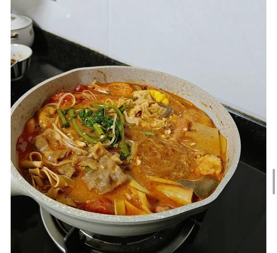 火锅底料怎么做麻辣烫_家庭版简易步骤-第3张图片-山城妙识 火锅底料怎么做麻辣烫_家庭版简易步骤-第3张图片-山城妙识