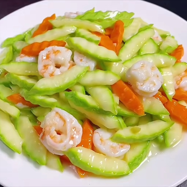 虾仁和什么搭配炒最好_虾仁炒什么菜最嫩-第2张图片-山城妙识 虾仁和什么搭配炒最好_虾仁炒什么菜最嫩-第2张图片-山城妙识