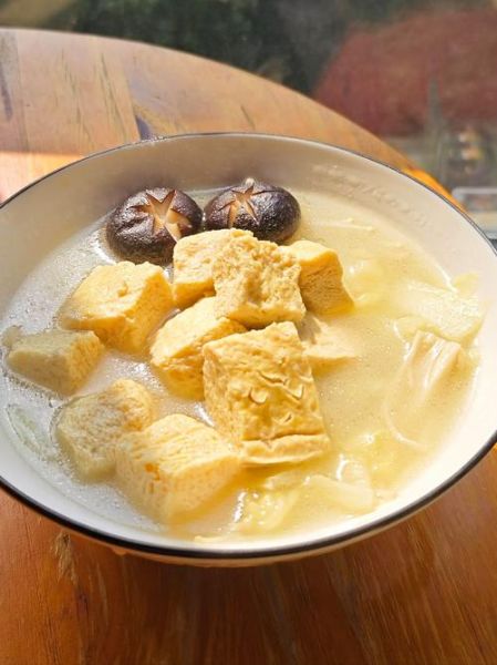 嫩豆腐汤怎么做_嫩豆腐汤热量高吗-第1张图片-山城妙识