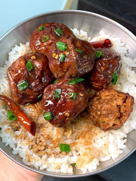 狮子头配什么蔬菜烧_家常做法-第1张图片-山城妙识