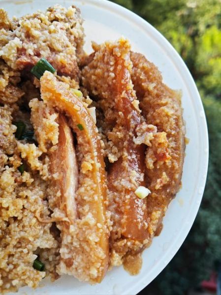 粉蒸肉是哪个地方的菜_粉蒸肉起源于哪里-第1张图片-山城妙识