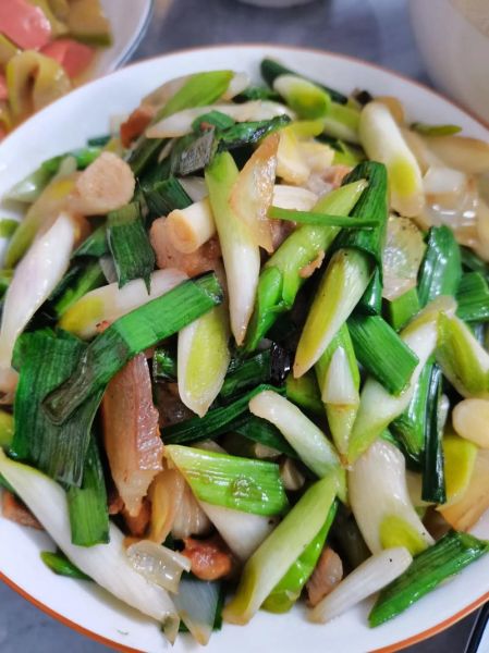 紫菜薹怎么做好吃_紫菜薹的营养价值-第1张图片-山城妙识 紫菜薹怎么做好吃_紫菜薹的营养价值-第1张图片-山城妙识