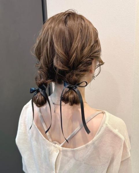 扎头发的方法有哪些_简单好看的扎法推荐-第3张图片-山城妙识 扎头发的方法有哪些_简单好看的扎法推荐-第3张图片-山城妙识