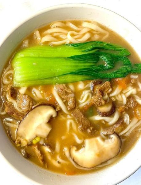 正宗肉丝面条怎么做_肉丝面条汤头秘诀-第1张图片-山城妙识 正宗肉丝面条怎么做_肉丝面条汤头秘诀-第1张图片-山城妙识