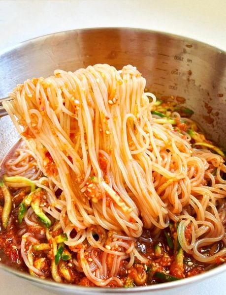 韩国冷面怎么调汤_正宗韩国冷面做法-第2张图片-山城妙识 韩国冷面怎么调汤_正宗韩国冷面做法-第2张图片-山城妙识