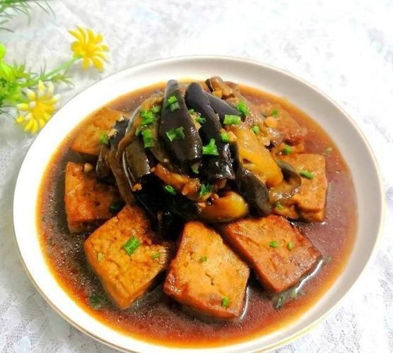 豆腐茄子煲怎么做_茄子煲用哪种茄子最好-第1张图片-山城妙识 豆腐茄子煲怎么做_茄子煲用哪种茄子最好-第1张图片-山城妙识