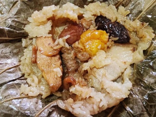 荷叶糯米鸡热量_一份荷叶糯米鸡多少大卡-第3张图片-山城妙识 荷叶糯米鸡热量_一份荷叶糯米鸡多少大卡-第3张图片-山城妙识