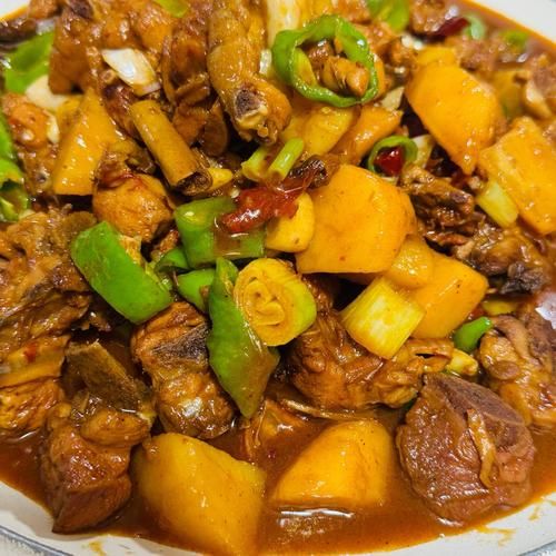 家常大盘鸡图片大全_怎么做才正宗-第1张图片-山城妙识