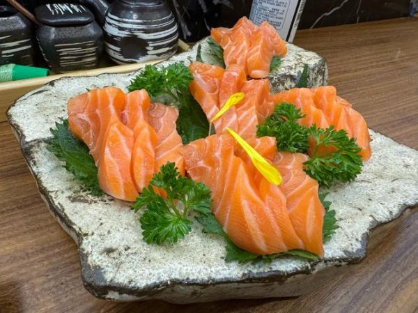 生鱼片热量是多少_减肥能吃生鱼片吗-第3张图片-山城妙识 生鱼片热量是多少_减肥能吃生鱼片吗-第3张图片-山城妙识