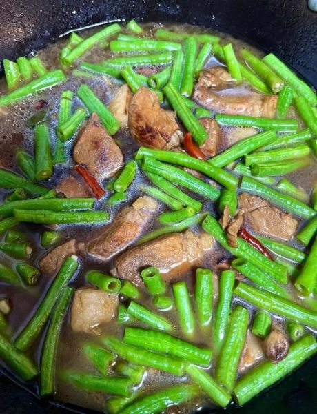 豆角烧肉怎么做才入味_豆角烧肉先焯水还是先炒糖色-第3张图片-山城妙识 豆角烧肉怎么做才入味_豆角烧肉先焯水还是先炒糖色-第3张图片-山城妙识