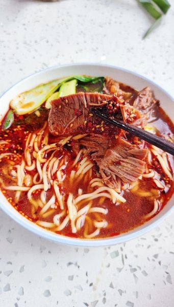 红烧牛肉面怎么做好吃_红烧牛肉面用什么牛肉最好-第3张图片-山城妙识 红烧牛肉面怎么做好吃_红烧牛肉面用什么牛肉最好-第3张图片-山城妙识