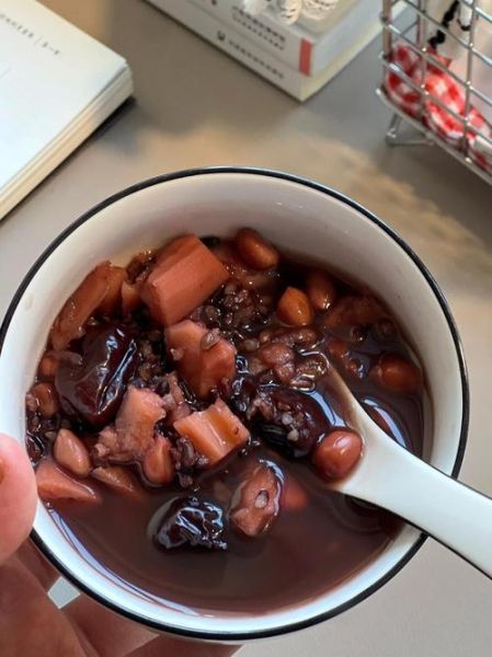 补气血最好的粥_气血不足喝什么粥-第2张图片-山城妙识 补气血最好的粥_气血不足喝什么粥-第2张图片-山城妙识