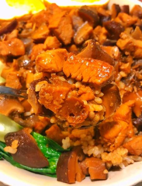 香菇卤肉饭怎么做_香菇卤肉饭用什么肉最好-第1张图片-山城妙识 香菇卤肉饭怎么做_香菇卤肉饭用什么肉最好-第1张图片-山城妙识