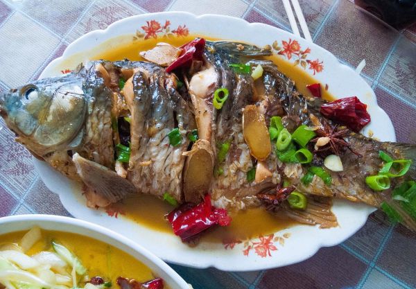 金针菇炖草鱼怎么做_草鱼炖多久才嫩-第2张图片-山城妙识 金针菇炖草鱼怎么做_草鱼炖多久才嫩-第2张图片-山城妙识