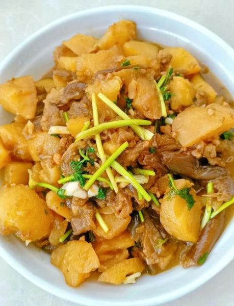 红烧土豆茄子怎么做_红烧土豆茄子家常做法-第1张图片-山城妙识 红烧土豆茄子怎么做_红烧土豆茄子家常做法-第1张图片-山城妙识